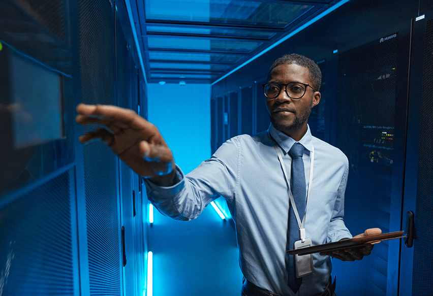 How to Hire a Nearshore Data Engineer: Features, Costs & More